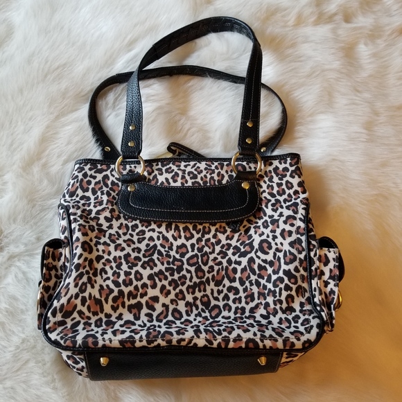 Maxx Studio Purse | semashow.com